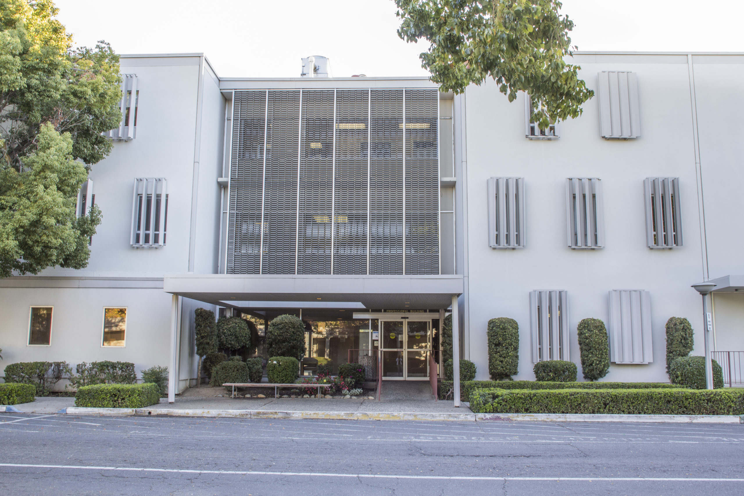 Medical Profession Office Building - Nacht & Lewis